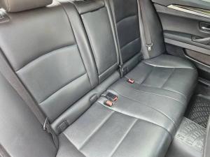 Zils BMW 530 2011 Jēkabpils, ar dzinēja tilpumu 3.00 L un nobraukumu 302 tūkst. km par 7200 €, foto 17 vietnē AUTOMOTO.COM.LV