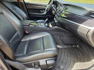 Zils BMW 530 2011 Jēkabpils, ar dzinēja tilpumu 3.00 L un nobraukumu 302 tūkst. km par 7200 €, foto 20 vietnē AUTOMOTO.COM.LV