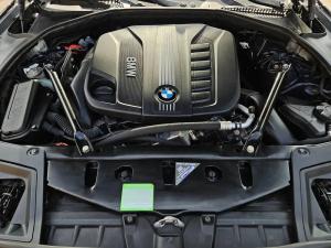 Zils BMW 530 2011 Jēkabpils, ar dzinēja tilpumu 3.00 L un nobraukumu 302 tūkst. km par 7200 €, foto 23 vietnē AUTOMOTO.COM.LV