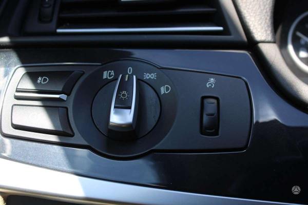 Blue BMW 530 2011 in Vilnius, with an engine capacity of 3.00 L and mileage of 248 thousand km for 9290 €, photo 6 on AUTOMOTO.COM.LV
