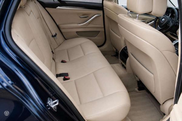 Blue BMW 530 2011 in Vilnius, with an engine capacity of 3.00 L and mileage of 248 thousand km for 9290 €, photo 8 on AUTOMOTO.COM.LV