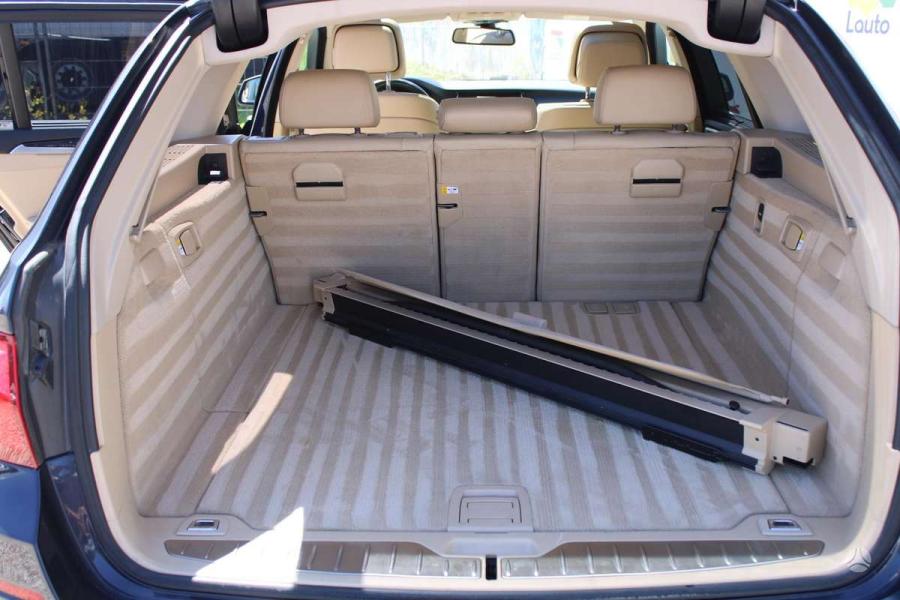 Blue BMW 530 2011 in Vilnius, with an engine capacity of 3.00 L and mileage of 248 thousand km for 9290 €, photo 12 on AUTOMOTO.COM.LV