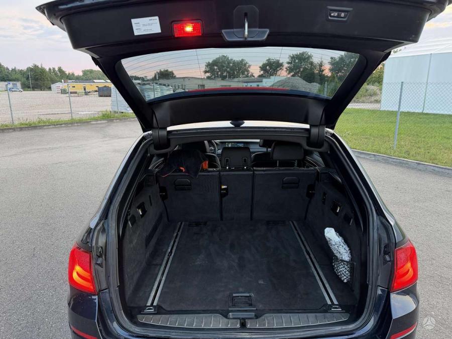 Zils BMW 530 2011 Ukmergė, ar dzinēja tilpumu 3.00 L un nobraukumu 390 tūkst. km par 7500 €, foto 22 vietnē AUTOMOTO.COM.LV
