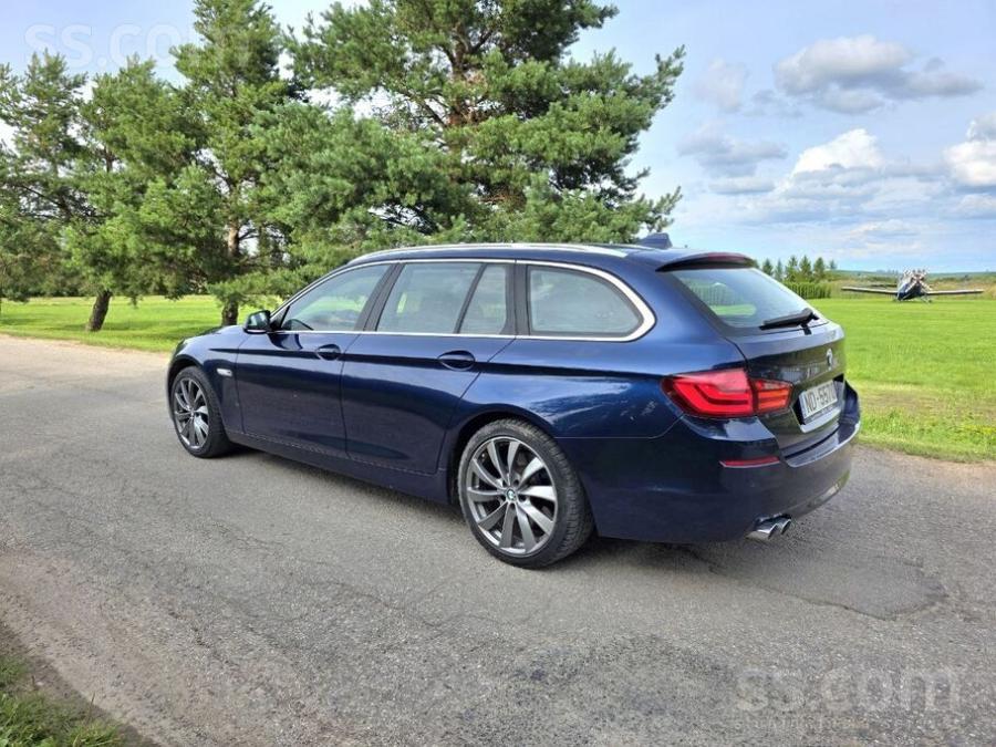 Blue BMW 530 2011 in Dobele, with an engine capacity of 3.00 L and mileage of 266 thousand km for 8800 €, photo 4 on AUTOMOTO.COM.LV