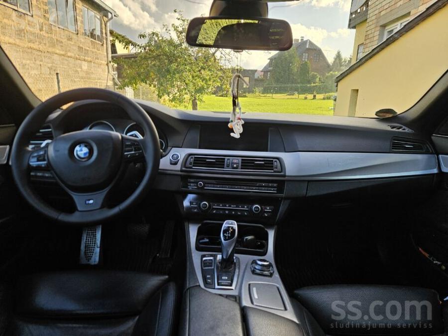 Zils BMW 530 2011 Tukums, ar dzinēja tilpumu 3.00 L un nobraukumu 346 tūkst. km par 11000 €, foto 6 vietnē AUTOMOTO.COM.LV