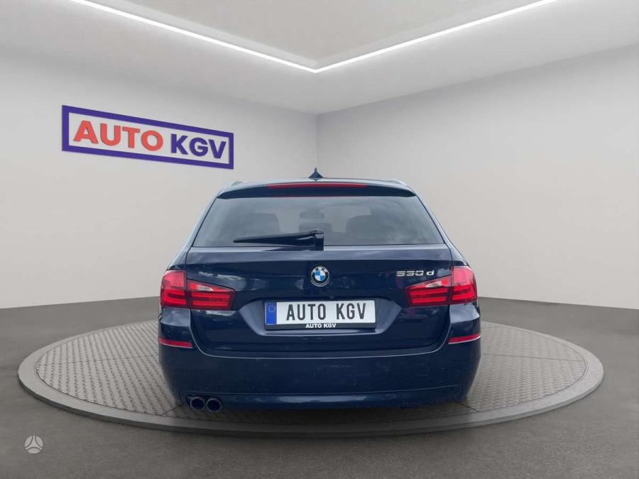 Zils BMW 530 2011 Viļņa, ar dzinēja tilpumu 3.00 L un nobraukumu 359 tūkst. km par 8999 €, foto 5 vietnē AUTOMOTO.COM.LV