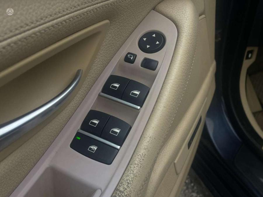 Zils BMW 530 2011 Viļņa, ar dzinēja tilpumu 3.00 L un nobraukumu 359 tūkst. km par 8999 €, foto 15 vietnē AUTOMOTO.COM.LV