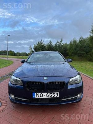 Zils BMW 530 2012 Rīga, ar dzinēja tilpumu 3.00 L un nobraukumu 270 tūkst. km par 8990 €, foto  vietnē AUTOMOTO.COM.LV