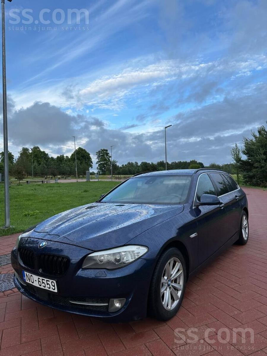 Zils BMW 530 2012 Rīga, ar dzinēja tilpumu 3.00 L un nobraukumu 270 tūkst. km par 8990 €, foto 3 vietnē AUTOMOTO.COM.LV