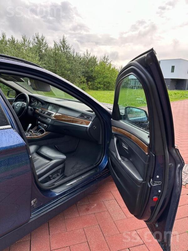Zils BMW 530 2012 Rīga, ar dzinēja tilpumu 3.00 L un nobraukumu 270 tūkst. km par 8990 €, foto 7 vietnē AUTOMOTO.COM.LV