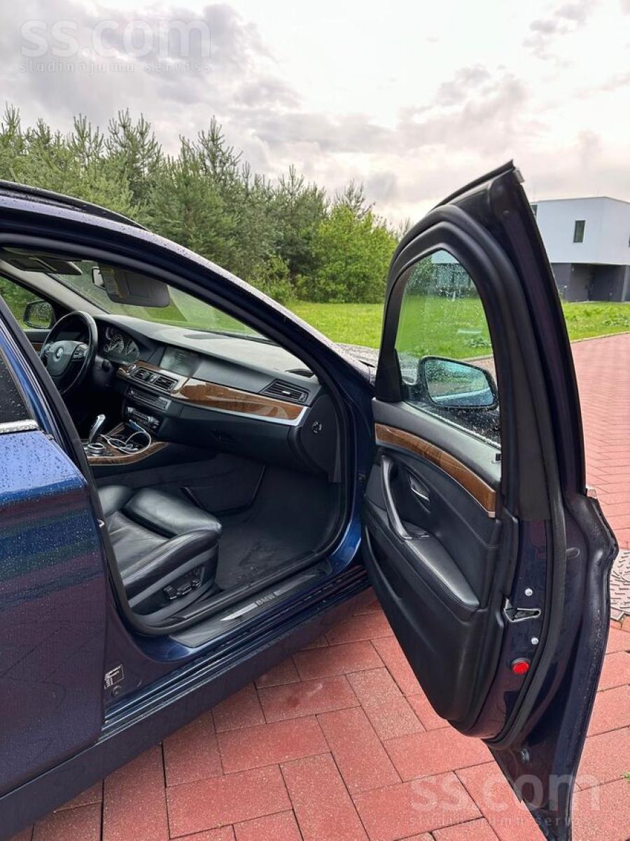 Zils BMW 530 2012 Rīga, ar dzinēja tilpumu 3.00 L un nobraukumu 270 tūkst. km par 8990 €, foto 8 vietnē AUTOMOTO.COM.LV