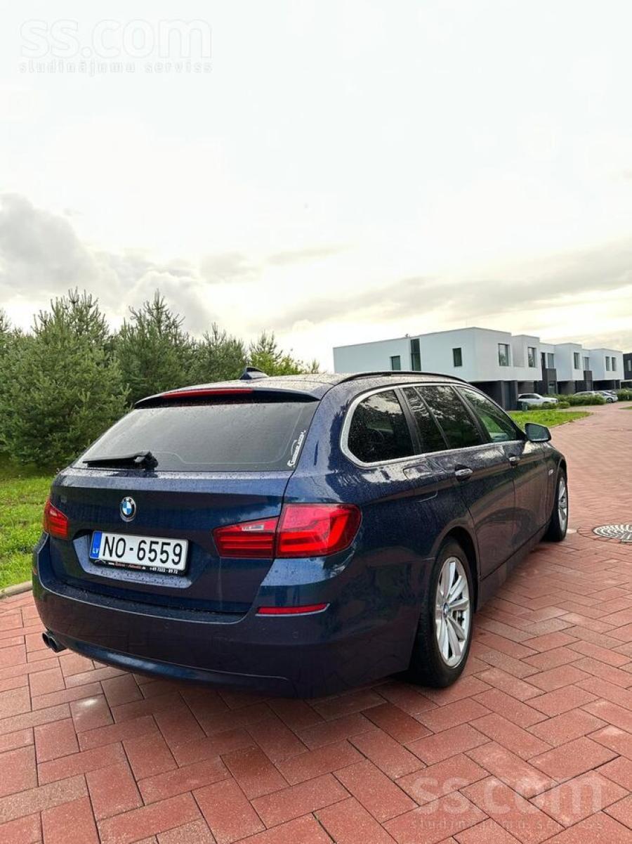 Zils BMW 530 2012 Rīga, ar dzinēja tilpumu 3.00 L un nobraukumu 270 tūkst. km par 8990 €, foto 10 vietnē AUTOMOTO.COM.LV