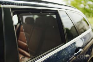 Blue BMW 530 2012 in Riga, with an engine capacity of 3.00 L and mileage of 387 thousand km for 9000 €, photo 9 on AUTOMOTO.COM.LV