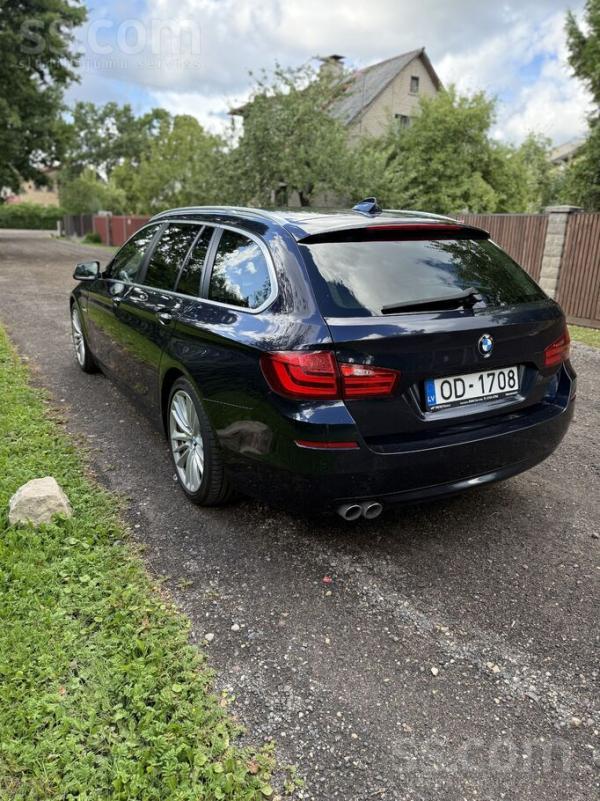 Blue BMW 530 2012 in Riga, with an engine capacity of 3.00 L and mileage of 259 thousand km for 12600 €, photo 6 on AUTOMOTO.COM.LV
