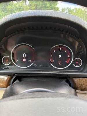 Zils BMW 530 2012 Rīga, ar dzinēja tilpumu 3.00 L un nobraukumu 259 tūkst. km par 12600 €, foto 12 vietnē AUTOMOTO.COM.LV