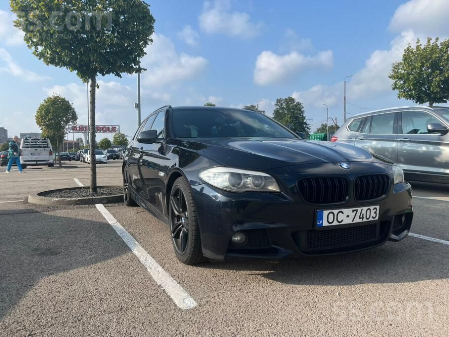 Blue BMW 530 2012 in Riga, with an engine capacity of 3.00 L and mileage of 400 thousand km for 8900 €, photo 4 on AUTOMOTO.COM.LV