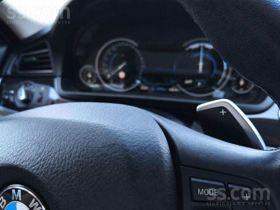 Blue BMW 530 2013 in Riga, with an engine capacity of 3.00 L and mileage of 285 thousand km for 10900 €, photo 13 on AUTOMOTO.COM.LV