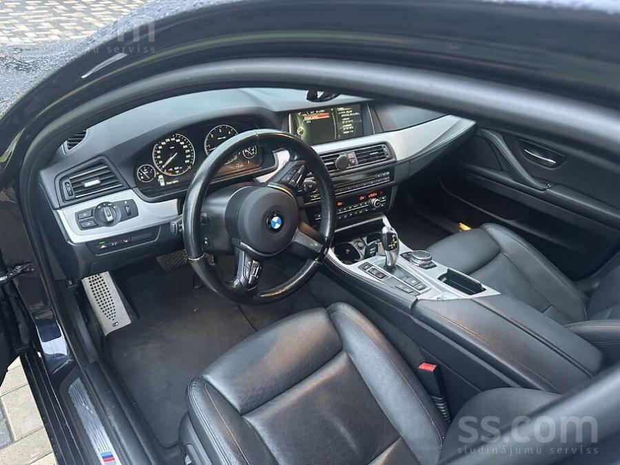 Blue BMW 530 2013 in Riga, with an engine capacity of 3.00 L and mileage of 355 thousand km for 10900 €, photo 10 on AUTOMOTO.COM.LV