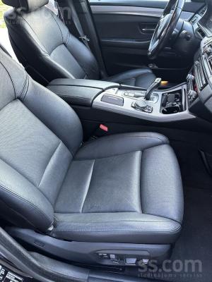 Blue BMW 530 2013 in Riga, with an engine capacity of 3.00 L and mileage of 355 thousand km for 10900 €, photo 14 on AUTOMOTO.COM.LV