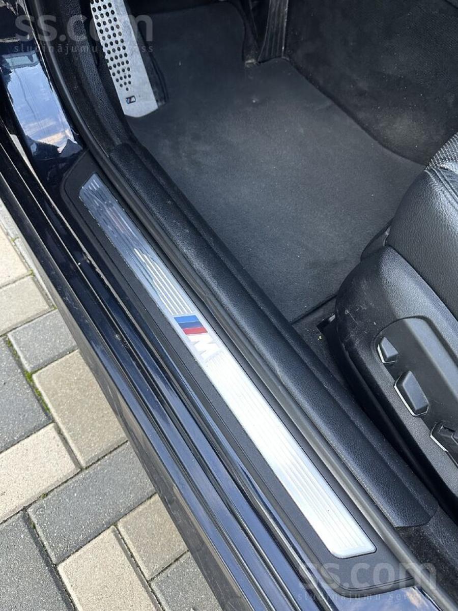 Blue BMW 530 2013 in Riga, with an engine capacity of 3.00 L and mileage of 355 thousand km for 10900 €, photo 21 on AUTOMOTO.COM.LV