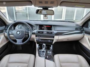 Zils BMW 530 2013 Viļņa, ar dzinēja tilpumu 2.99 L un nobraukumu 403 tūkst. km par 6950 €, foto 12 vietnē AUTOMOTO.COM.LV