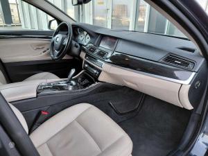 Zils BMW 530 2013 Viļņa, ar dzinēja tilpumu 2.99 L un nobraukumu 403 tūkst. km par 6950 €, foto 14 vietnē AUTOMOTO.COM.LV