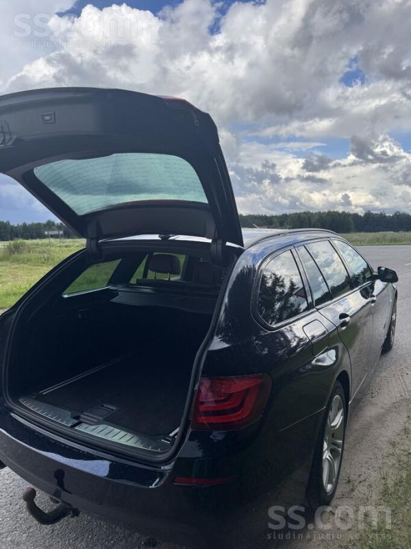 Zils BMW 530 2013 Rīga, ar dzinēja tilpumu 3.00 L un nobraukumu 349 tūkst. km par 9850 €, foto 5 vietnē AUTOMOTO.COM.LV