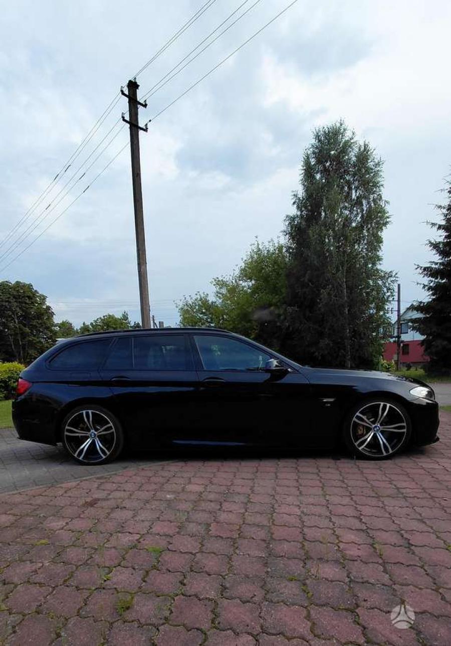Blue BMW 530 2013 in Vilnius, with an engine capacity of 2.99 L and mileage of 383 thousand km for 10000 €, photo 9 on AUTOMOTO.COM.LV