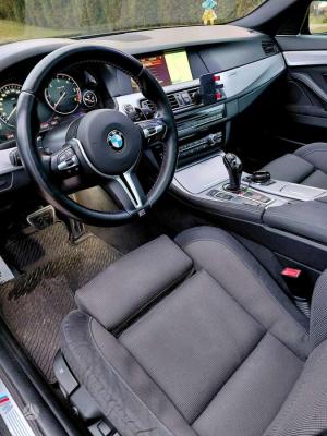 Blue BMW 530 2013 in Vilnius, with an engine capacity of 2.99 L and mileage of 383 thousand km for 10000 €, photo 16 on AUTOMOTO.COM.LV