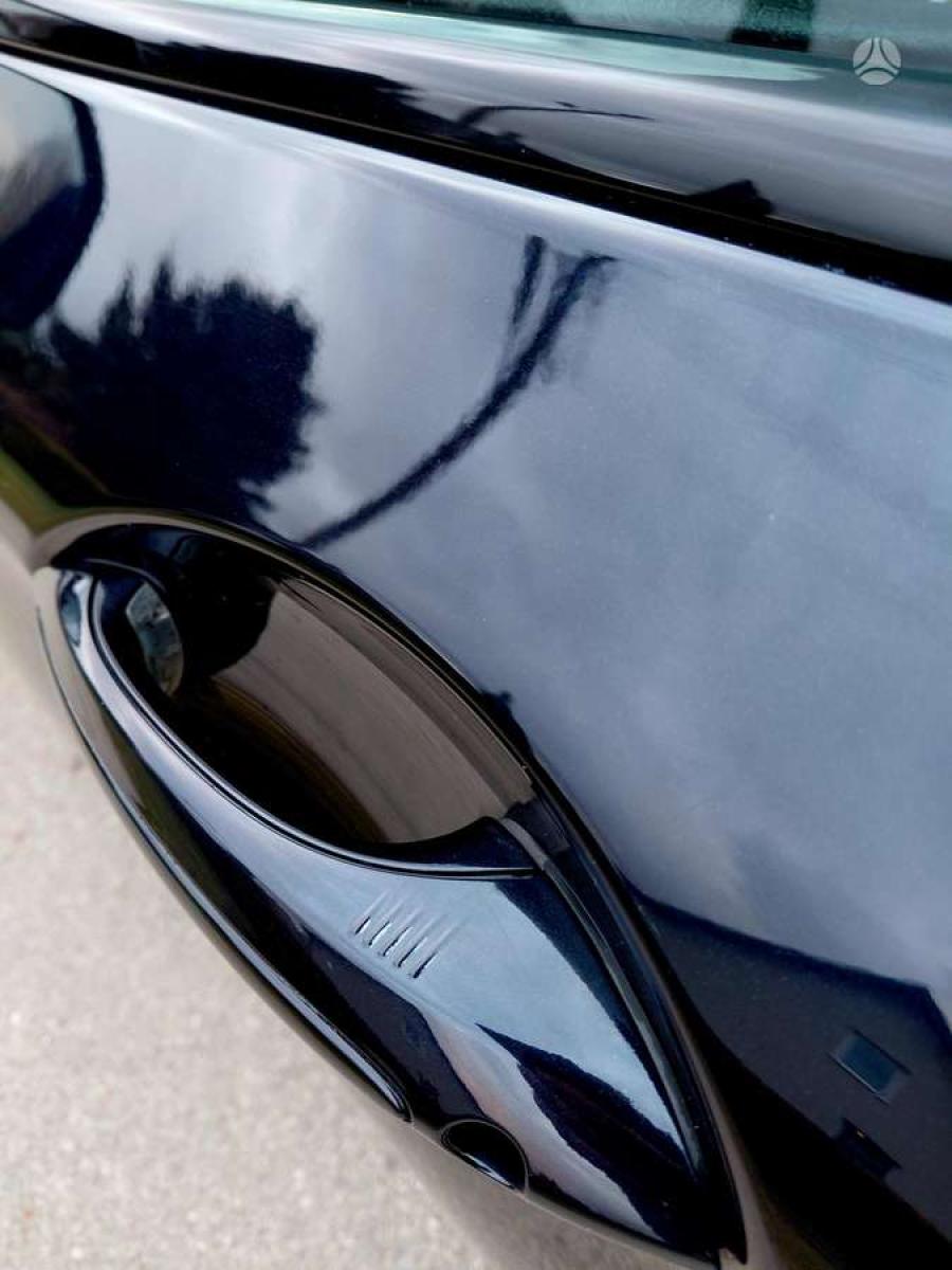 Blue BMW 530 2013 in Vilnius, with an engine capacity of 2.99 L and mileage of 383 thousand km for 10000 €, photo 21 on AUTOMOTO.COM.LV