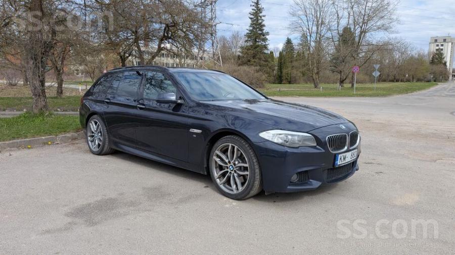 Blue BMW 530 2013 in Ogre, with an engine capacity of 3.00 L and mileage of 374 thousand km for 8125 €, photo 7 on AUTOMOTO.COM.LV