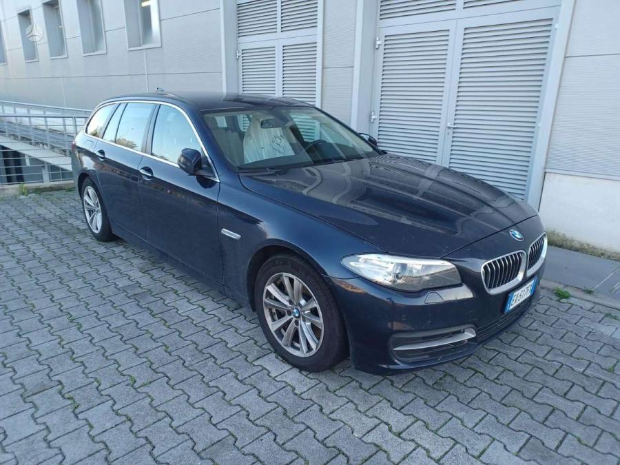 Blue BMW 530 2014 in Panevezys, with an engine capacity of 2.99 L and mileage of 140 thousand km for 7900 €, photo 3 on AUTOMOTO.COM.LV