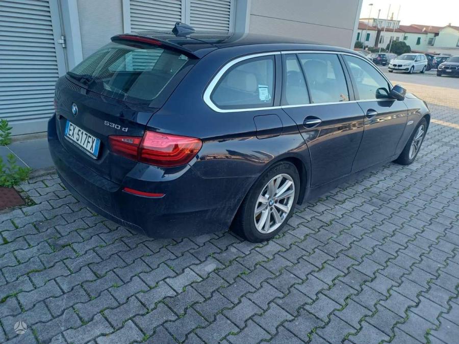 Blue BMW 530 2014 in Panevezys, with an engine capacity of 2.99 L and mileage of 140 thousand km for 7900 €, photo 6 on AUTOMOTO.COM.LV