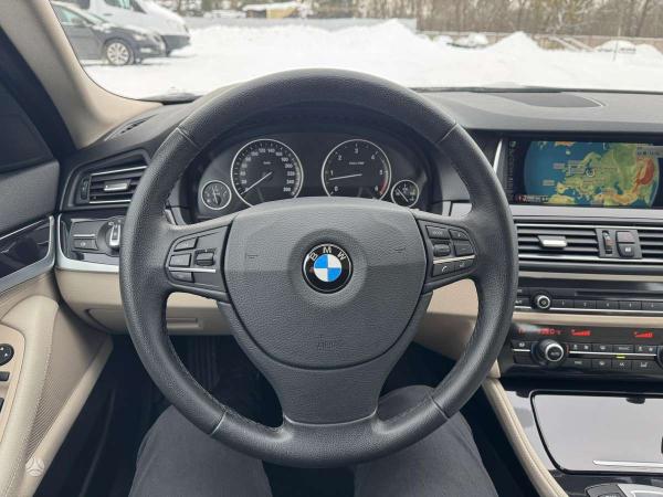 Blue BMW 530 2014 in Panevezys, with an engine capacity of 2.99 L and mileage of 149 thousand km for 11400 €, photo 6 on AUTOMOTO.COM.LV