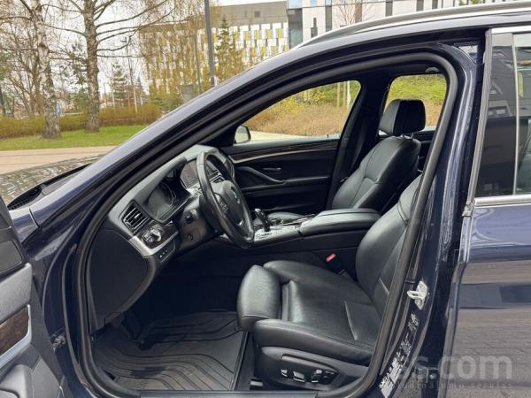 Blue BMW 530 2014 in Riga, with an engine capacity of 3.00 L and mileage of 243 thousand km for 12500 €, photo 7 on AUTOMOTO.COM.LV