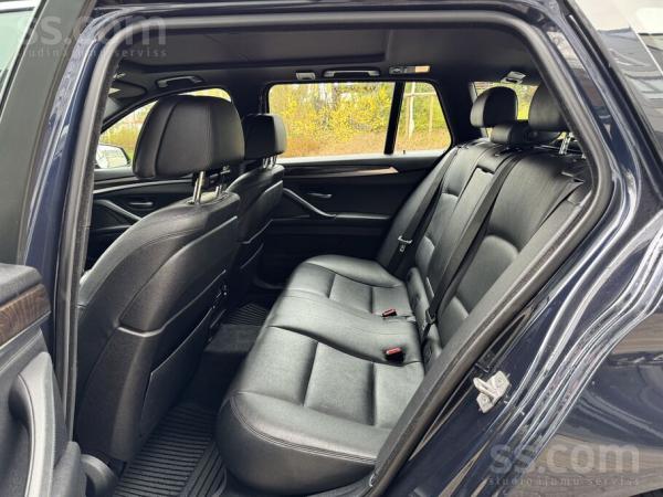 Blue BMW 530 2014 in Riga, with an engine capacity of 3.00 L and mileage of 243 thousand km for 12500 €, photo 8 on AUTOMOTO.COM.LV