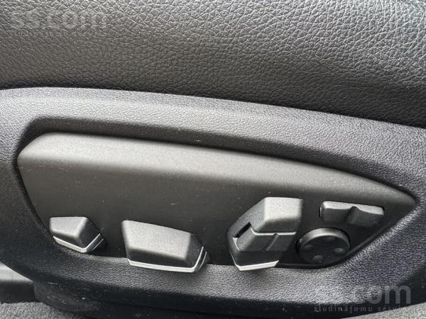 Blue BMW 530 2014 in Riga, with an engine capacity of 3.00 L and mileage of 243 thousand km for 12500 €, photo 10 on AUTOMOTO.COM.LV