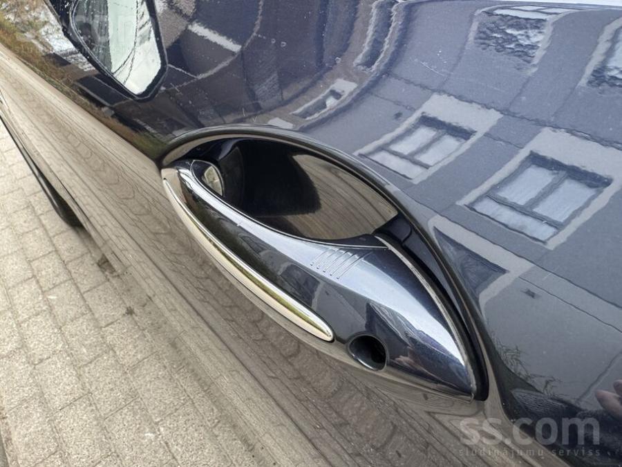 Blue BMW 530 2014 in Riga, with an engine capacity of 3.00 L and mileage of 243 thousand km for 12500 €, photo 23 on AUTOMOTO.COM.LV