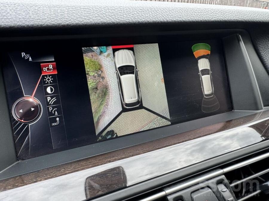 Blue BMW 530 2014 in Riga, with an engine capacity of 3.00 L and mileage of 243 thousand km for 12500 €, photo 29 on AUTOMOTO.COM.LV