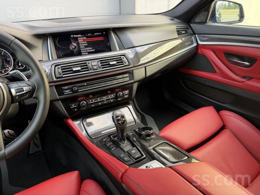 Blue BMW 530 2014 in Riga, with an engine capacity of 3.00 L and mileage of 331 thousand km for 13500 €, photo 17 on AUTOMOTO.COM.LV