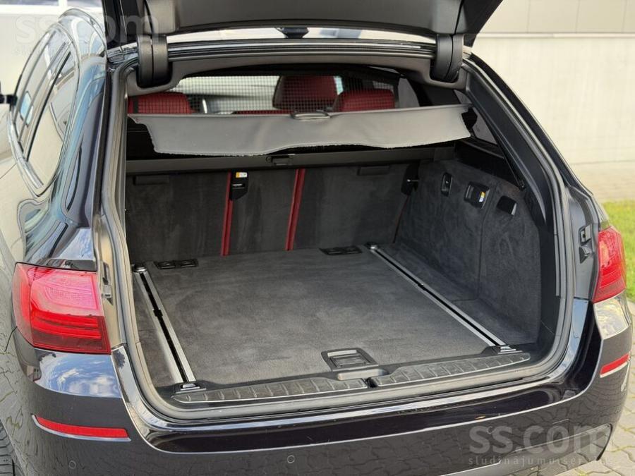 Blue BMW 530 2014 in Riga, with an engine capacity of 3.00 L and mileage of 331 thousand km for 13500 €, photo 24 on AUTOMOTO.COM.LV
