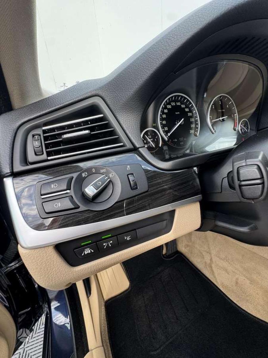 Zils BMW 530 2014 Kauņa, ar dzinēja tilpumu 2.99 L un nobraukumu 260 tūkst. km par 10999 €, foto 12 vietnē AUTOMOTO.COM.LV