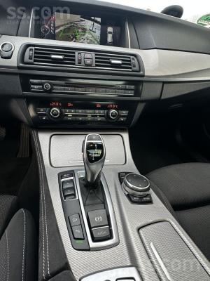 Zils BMW 530 2015 Tukums, ar dzinēja tilpumu 3.00 L un nobraukumu 302 tūkst. km par 14280 €, foto 17 vietnē AUTOMOTO.COM.LV