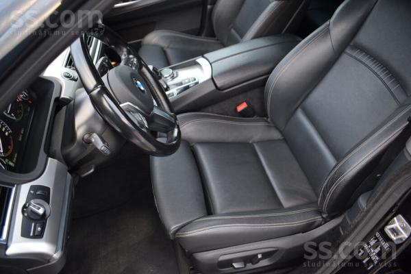 Blue BMW 530 2015 in Riga, with an engine capacity of 3.00 L and mileage of 190 thousand km for 15500 €, photo 8 on AUTOMOTO.COM.LV