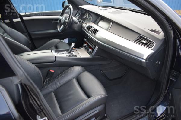 Blue BMW 530 2015 in Riga, with an engine capacity of 3.00 L and mileage of 190 thousand km for 15500 €, photo 10 on AUTOMOTO.COM.LV