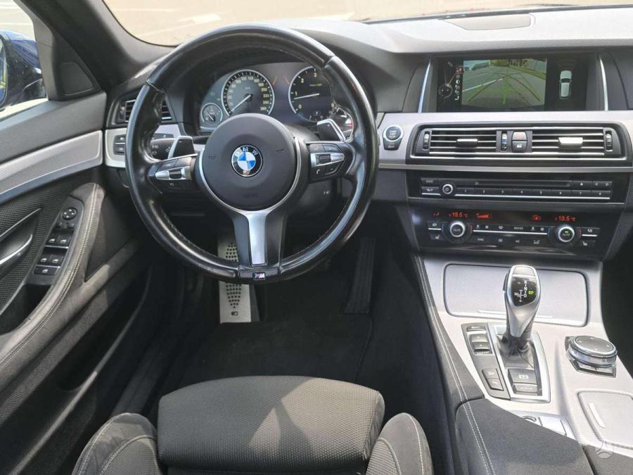 Blue BMW 530 2015 in Vilnius, with an engine capacity of 2.99 L and mileage of 300 thousand km for 10800 €, photo 15 on AUTOMOTO.COM.LV