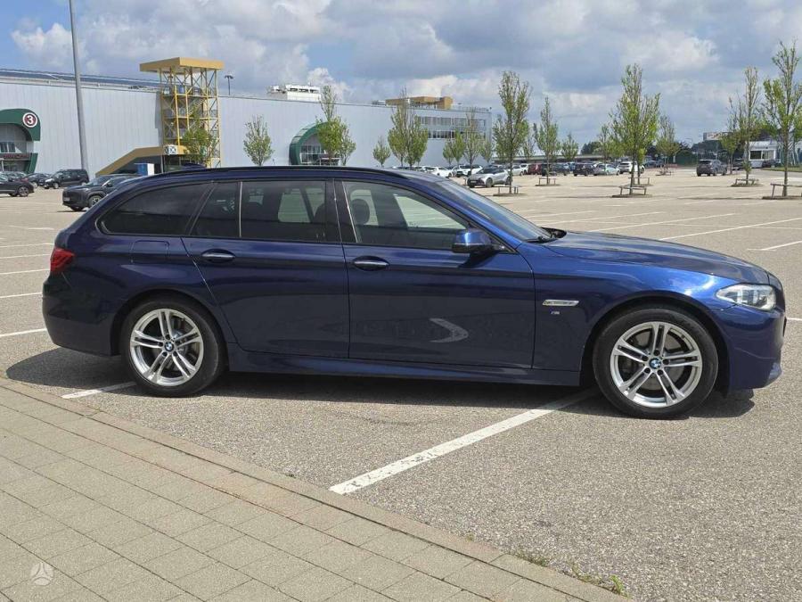 Blue BMW 530 2015 in Vilnius, with an engine capacity of 2.99 L and mileage of 300 thousand km for 10800 €, photo 6 on AUTOMOTO.COM.LV