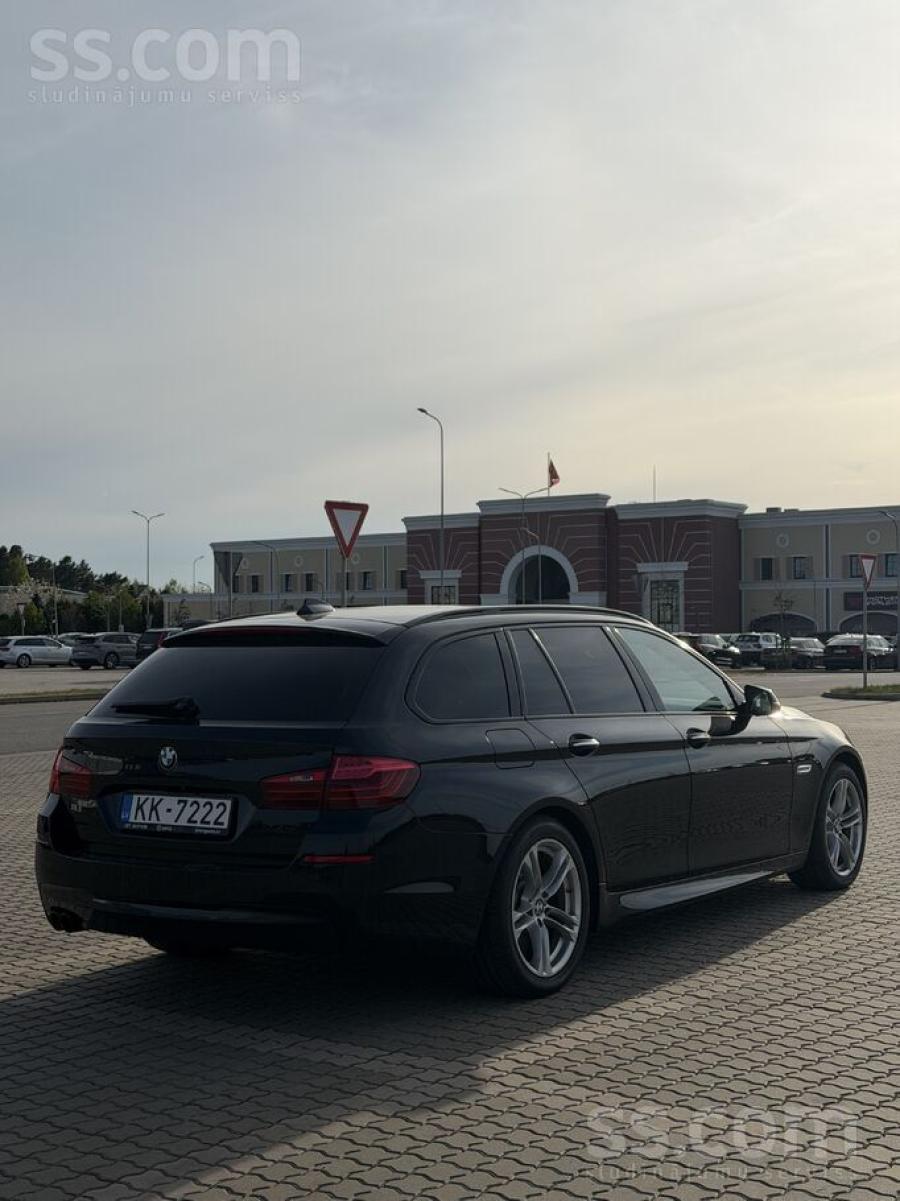 Blue BMW 530 2016 in Riga, with an engine capacity of 3.00 L and mileage of 214 thousand km for 15500 €, photo 5 on AUTOMOTO.COM.LV