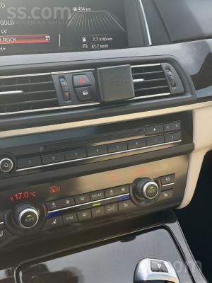 Blue BMW 530 2016 in Riga, with an engine capacity of 3.00 L and mileage of 214 thousand km for 15500 €, photo 15 on AUTOMOTO.COM.LV