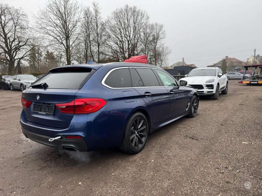 Zils BMW 530 2017 Kauņa, ar dzinēja tilpumu 2.99 L un nobraukumu 270 tūkst. km par 11500 €, foto 4 vietnē AUTOMOTO.COM.LV